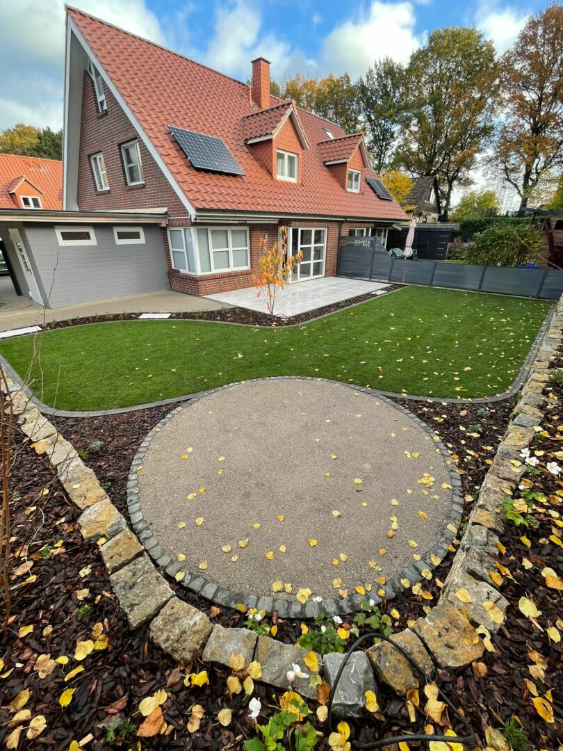 Trockenmauer/Naturstein • Woltjen Garten- und Landschaftsbau