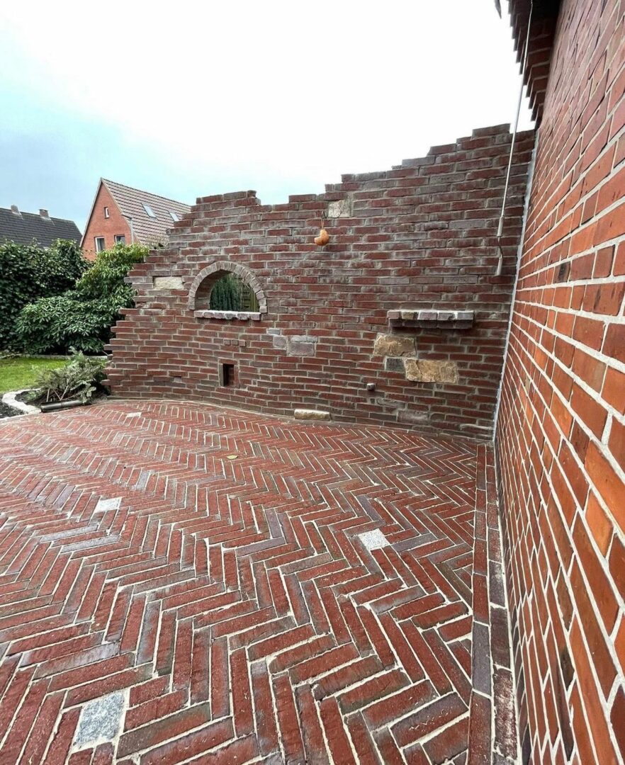 Trockenmauer/Naturstein • Woltjen Garten- und Landschaftsbau